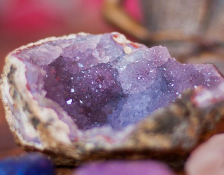 5 Crystals For Manifesting Miracles, Dreams, And Desires - Zenluma