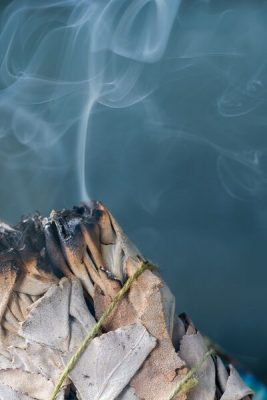 Smudging For Beginners - The Ultimate Starter Guide - Zenluma