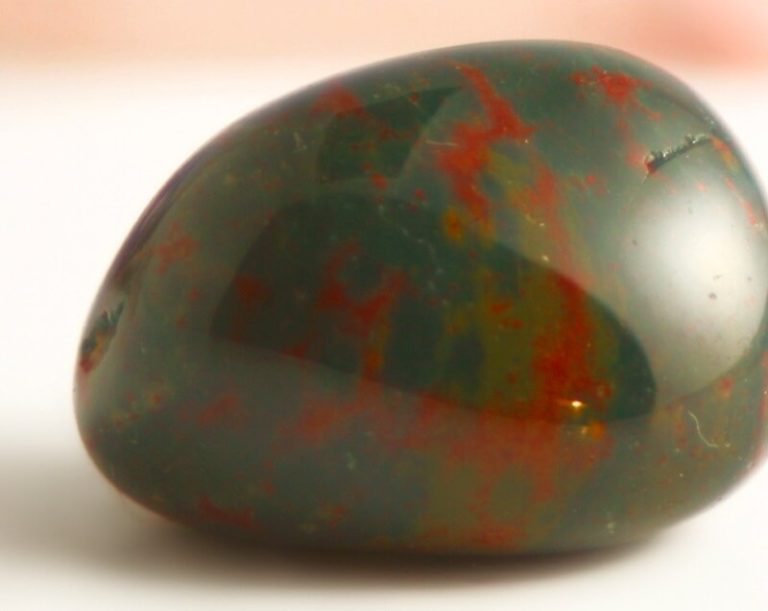 The Best Crystals For Moon Phases - Zenluma